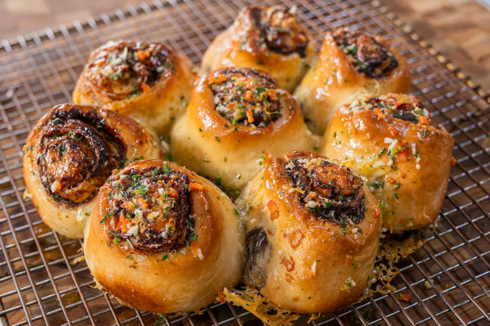 Vegemite scrolls with garlic butter – Andy Cooks