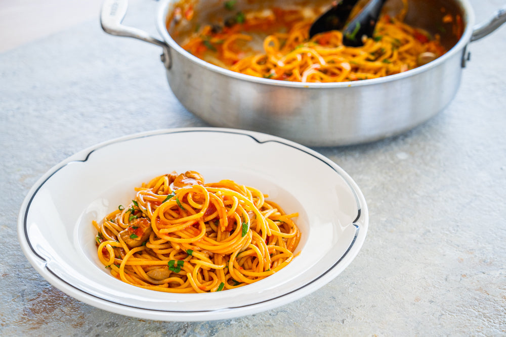 Spaghetti with tomatoes, olives, capers and chilli – Andy Cooks