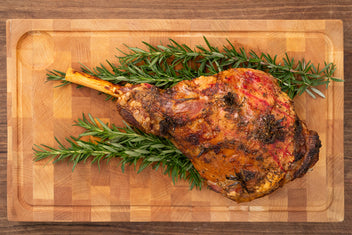 Garlic & rosemary roast lamb with mint sauce – Andy Cooks